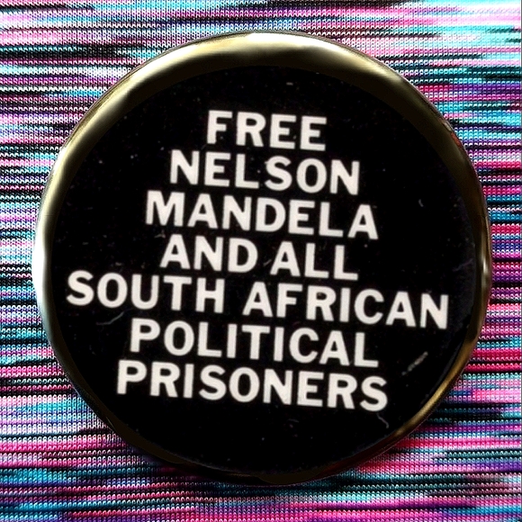 Accessories | 225 Inch Free Nelson Mandela Button Badge Pin | Poshmark